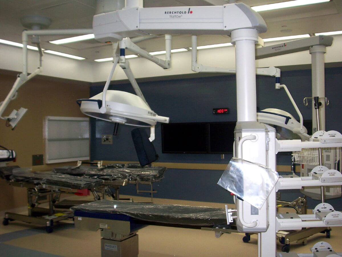 Carondelet St. Joseph's Medical Pavilion - BFL Construction